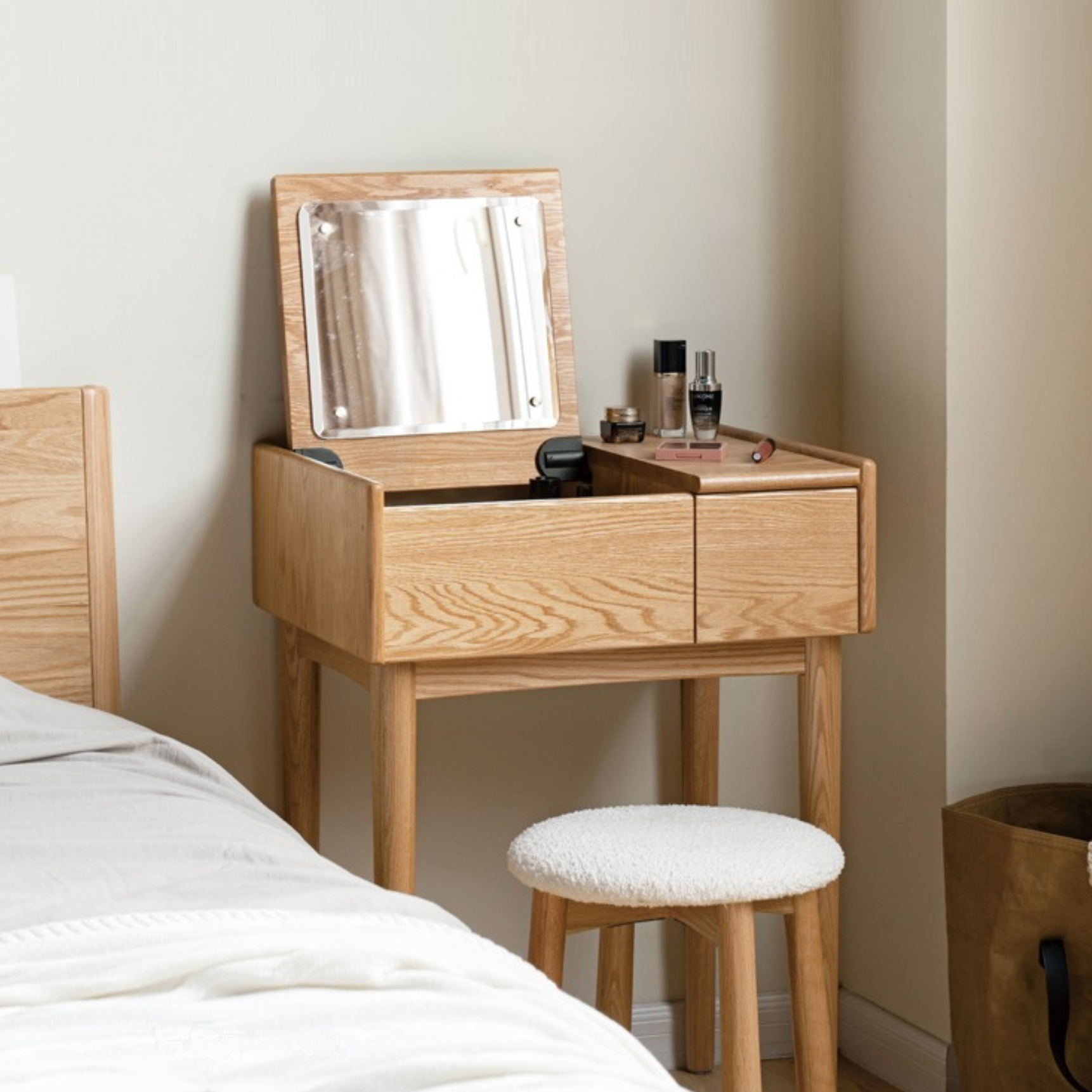 Oak solid wood Flip makeup table: