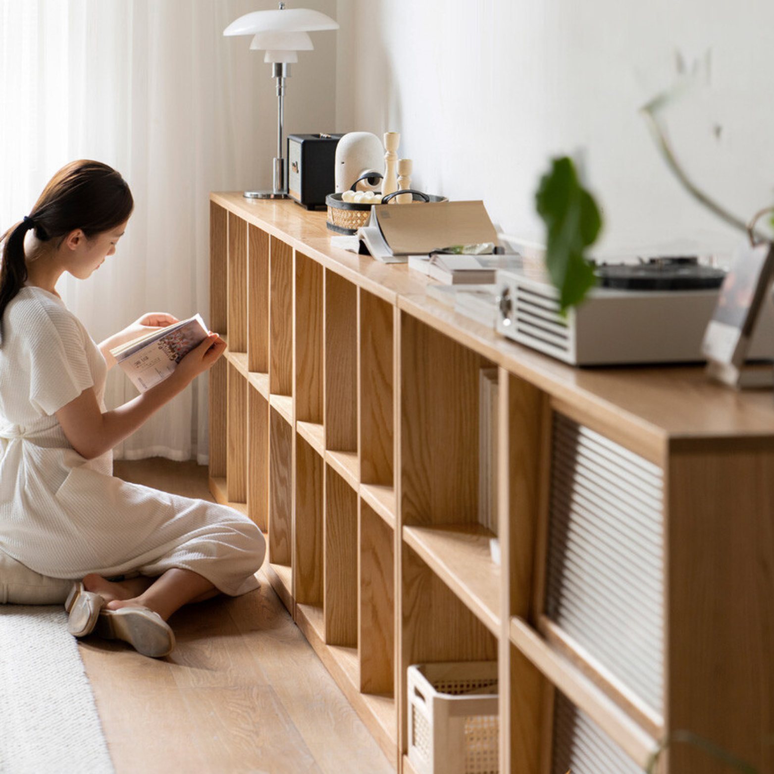 Oak solid wood Combination bookshelf, floor shelf