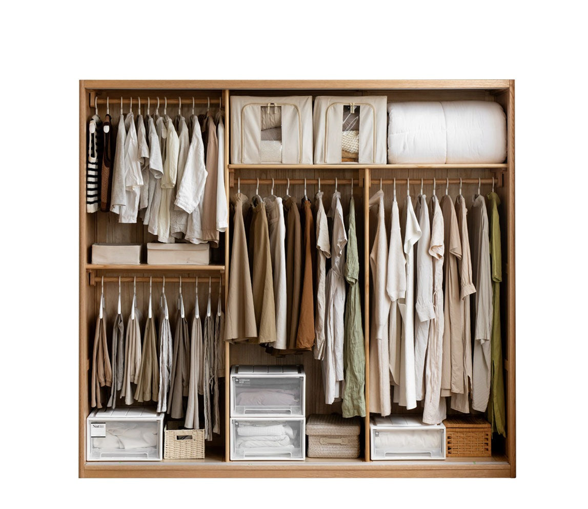 Oak solid wood Sliding door wardrobe: